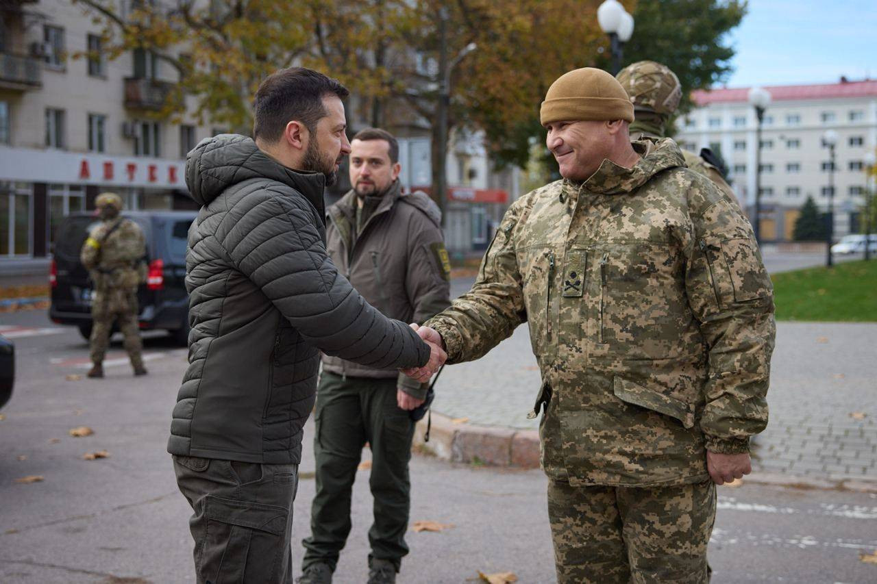 Зеленський приїхав до звільненого Херсона | Шиповник - Новости Николаева